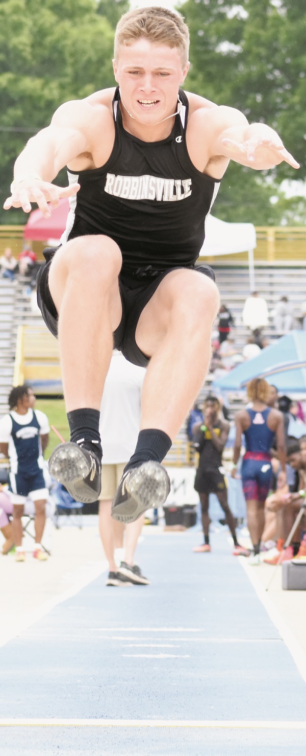 Hurdles, jumps: oh my! | The Graham Star, Robbinsville, North Carolina